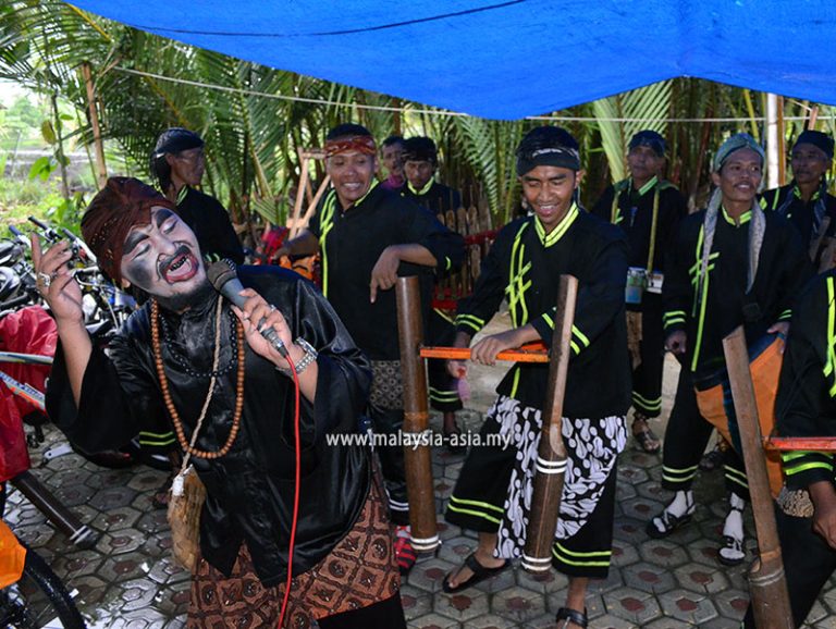 The Kenthongan of Central Java - Malaysia Asia